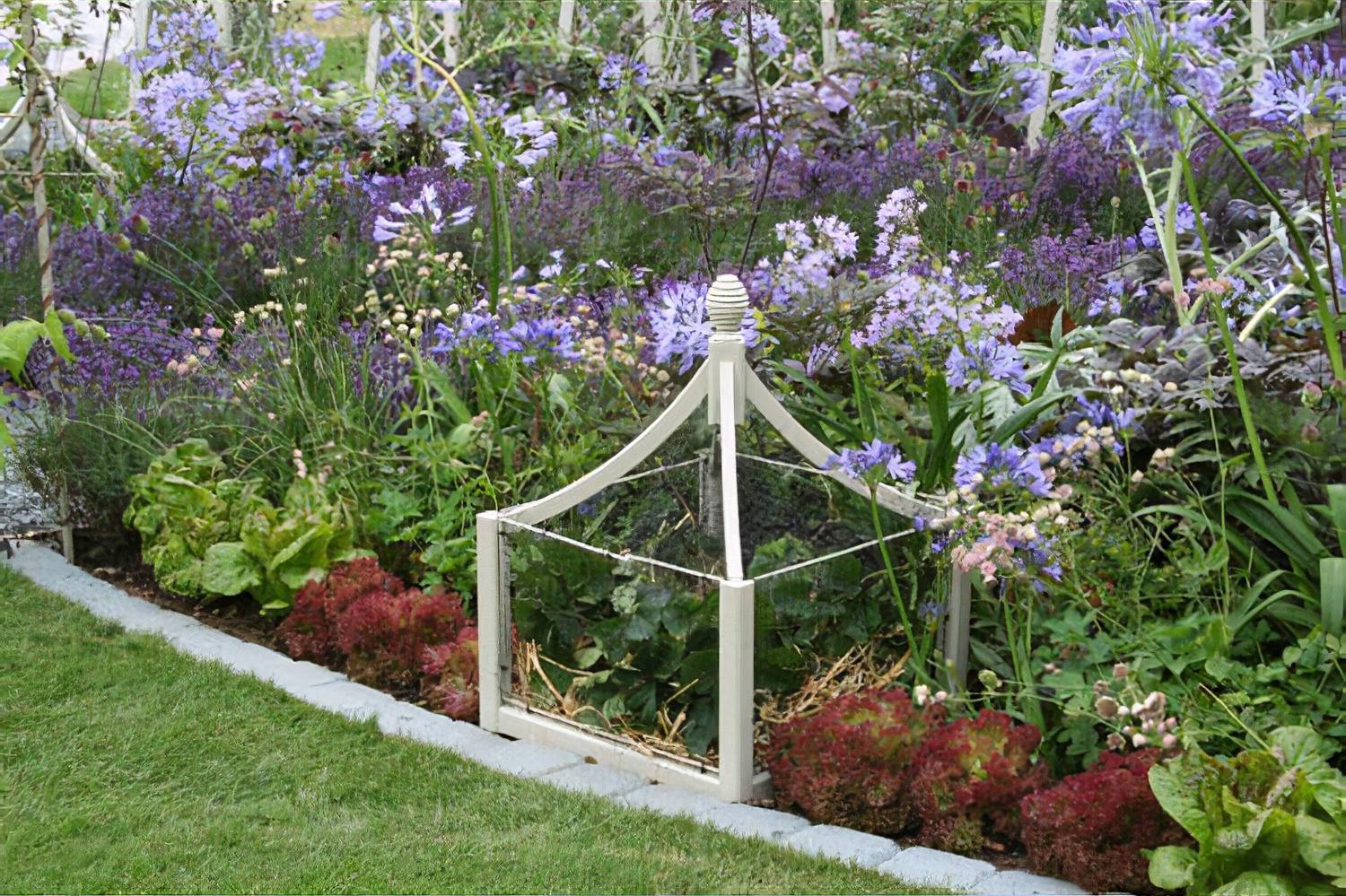 Hamton court flower show 2009 - beekeepers