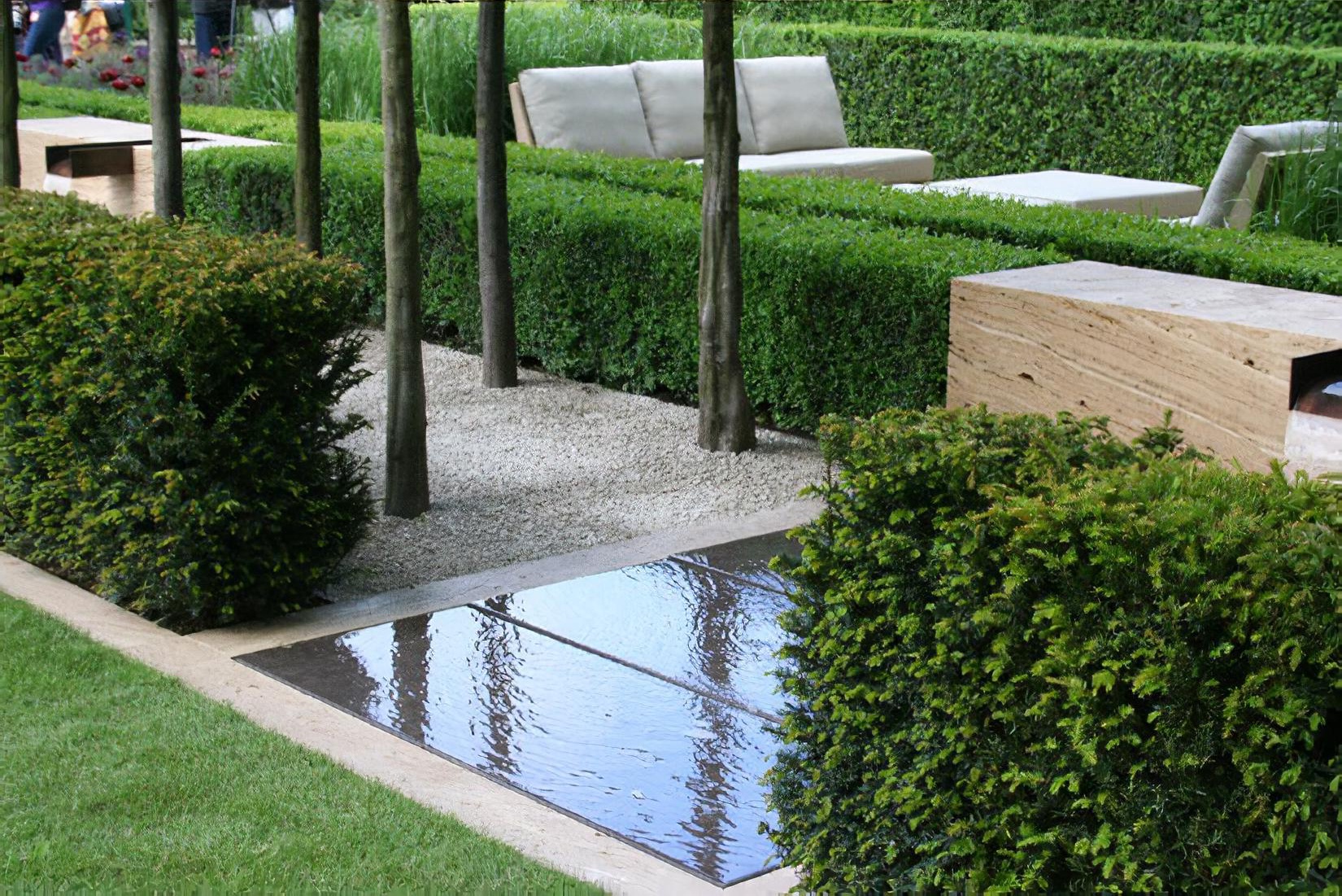 The laurent-perrier chelsea flower show 2009