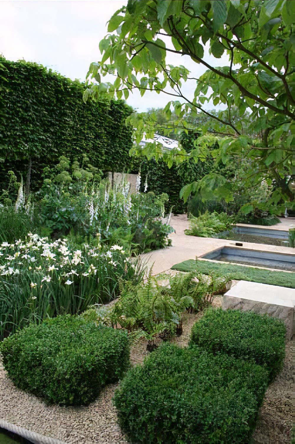 Chelsea 2008 reflective garden