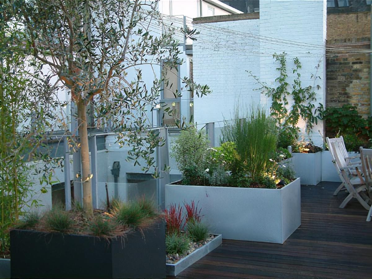 How Tree Rooftop Garden